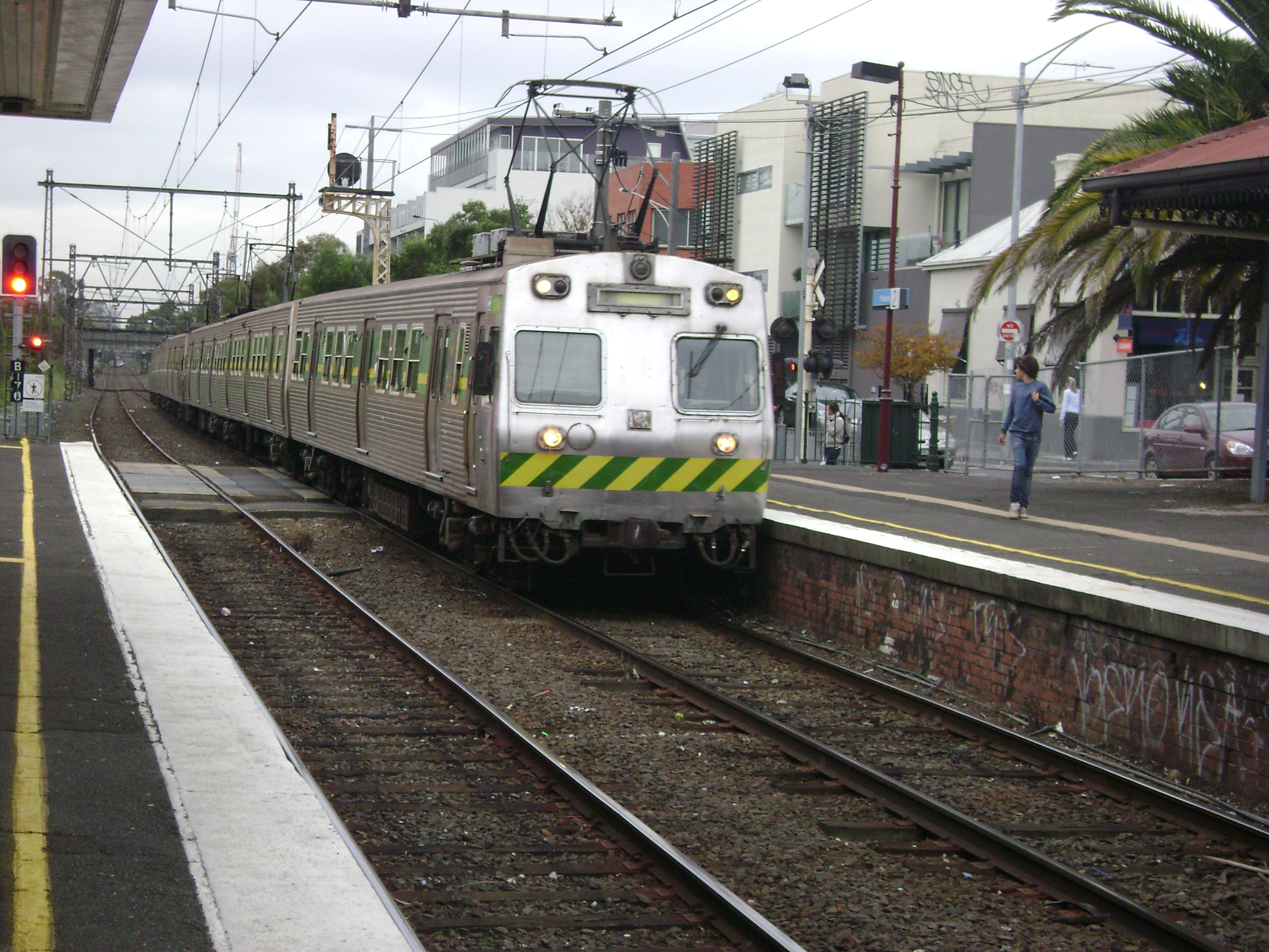 Slow train coming – Dr André Brett